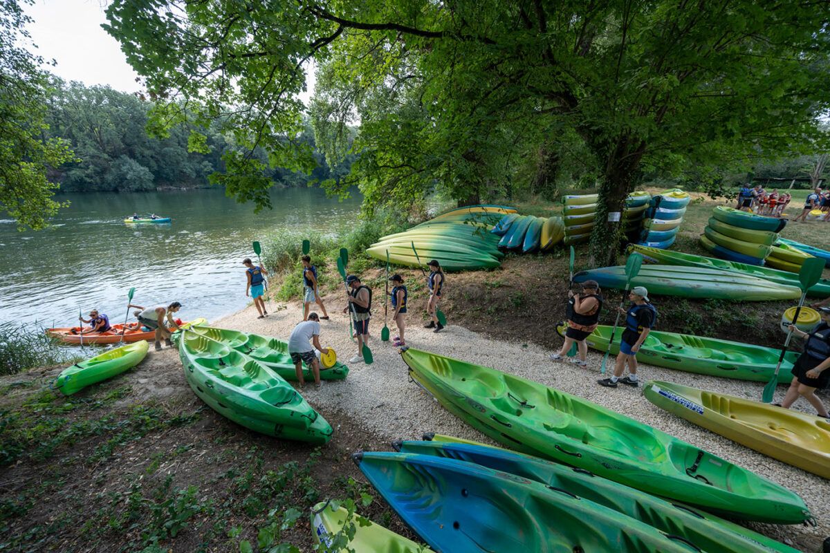 Canoës Service - Site officiel - Gorges de l'Ardèche en canoë - Vallon ...
